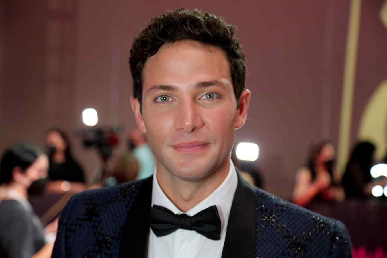 Gabriel Coronel: 5 datos curiosos que tienes que saber