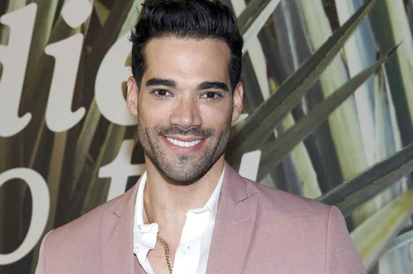 Guty Carrera en La Casa de los Famosos 4: ¿Quién es él? - AhoraMismo.com