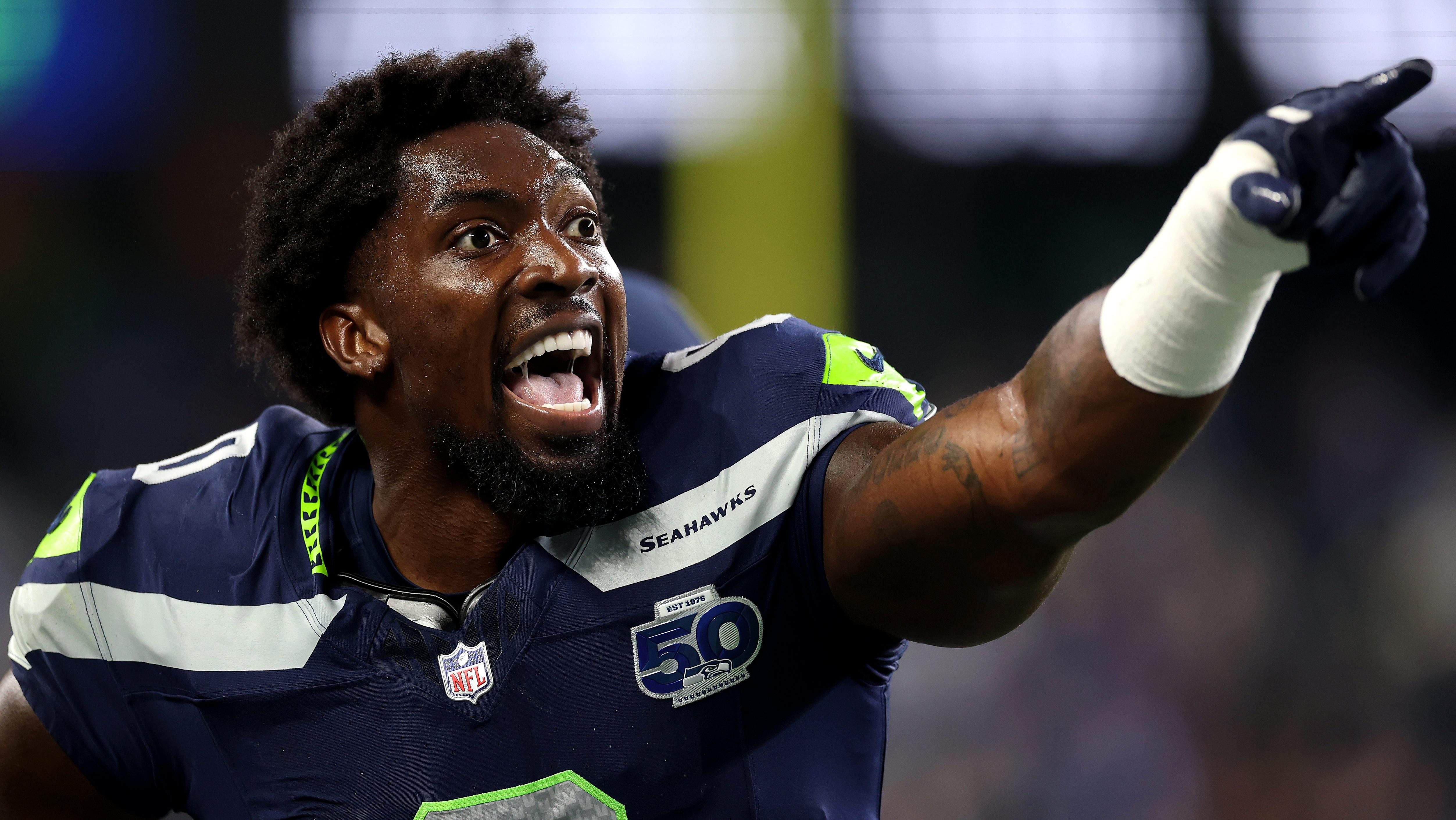 Se rumorea que los Seahawks elegirán a DeMarcus Lawrence como su ...