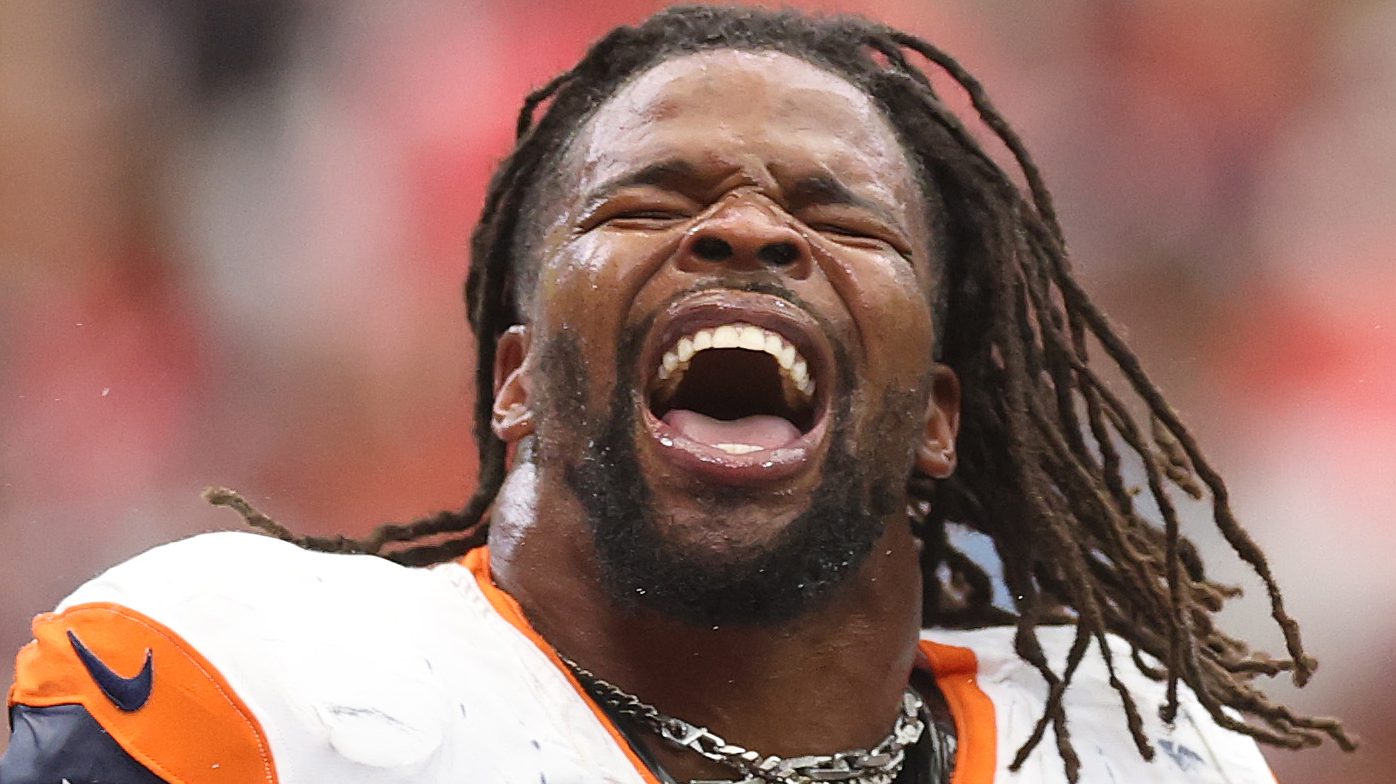 Los Broncos toman la decisión final sobre Dre Greenlaw después del ...