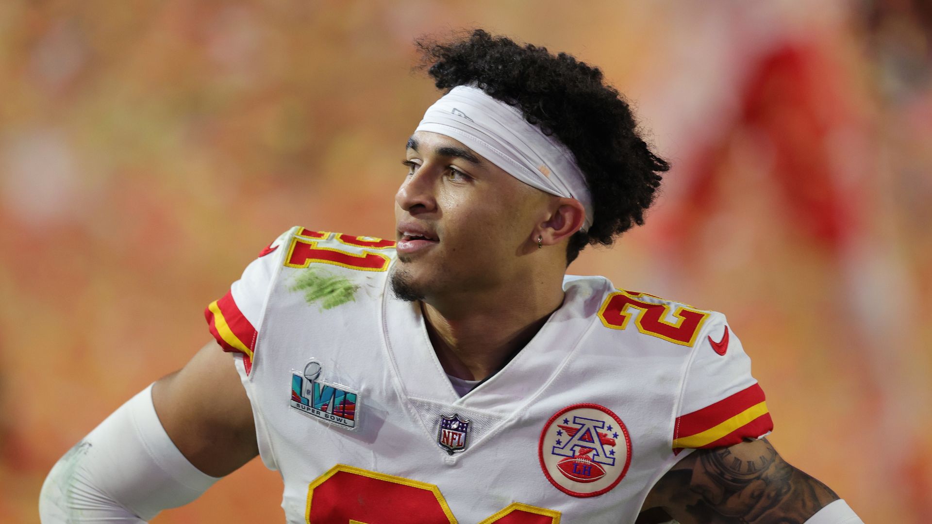 Chiefs Kingdom responde después de que Kansas City canjeara al All-Pro ...