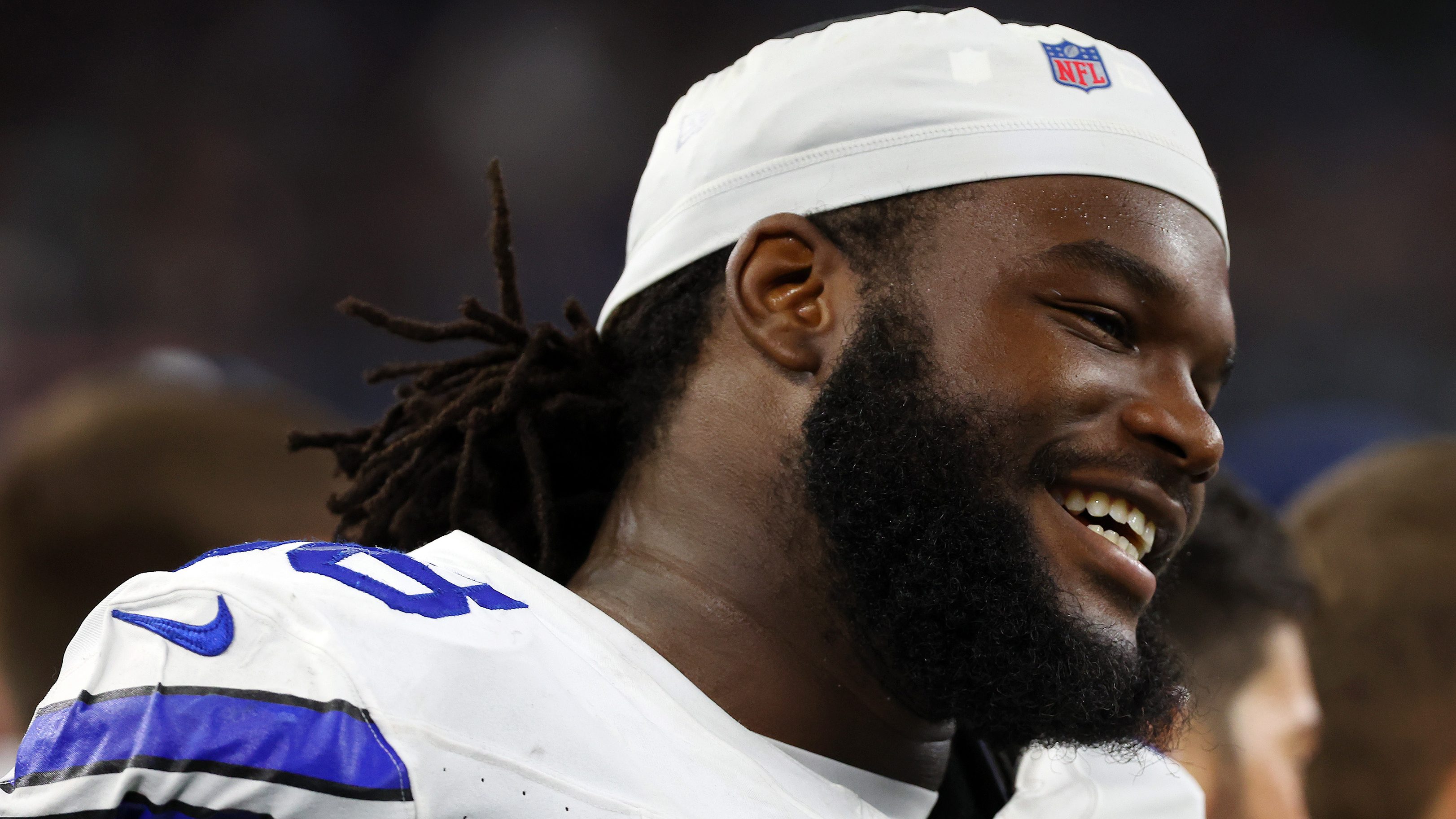 Mazi Smith, ex selección de primera ronda de los Cowboys, recibe malas ...