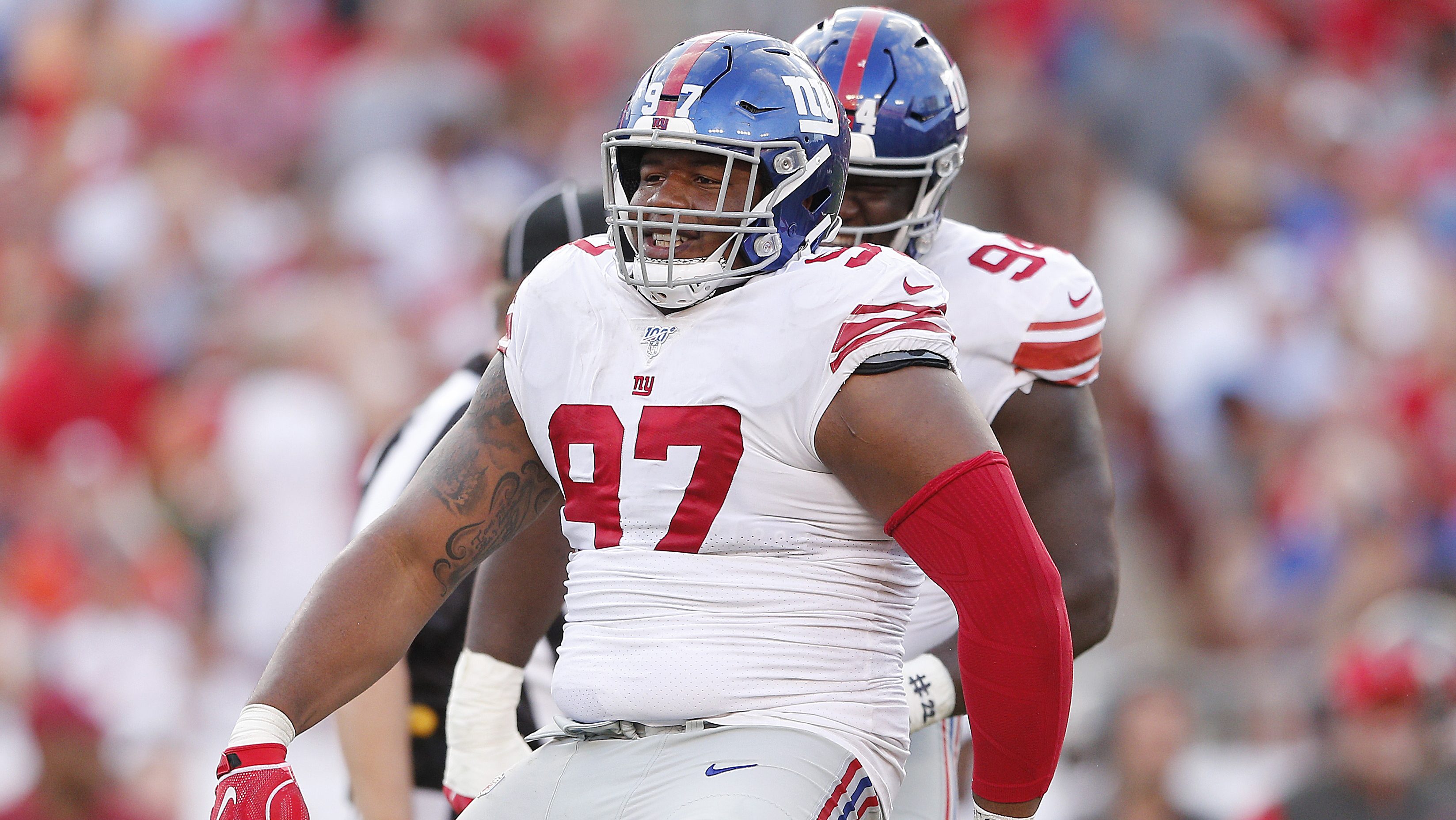 John Harbaugh se burla de Dexter Lawrence frente a los fanáticos de los ...
