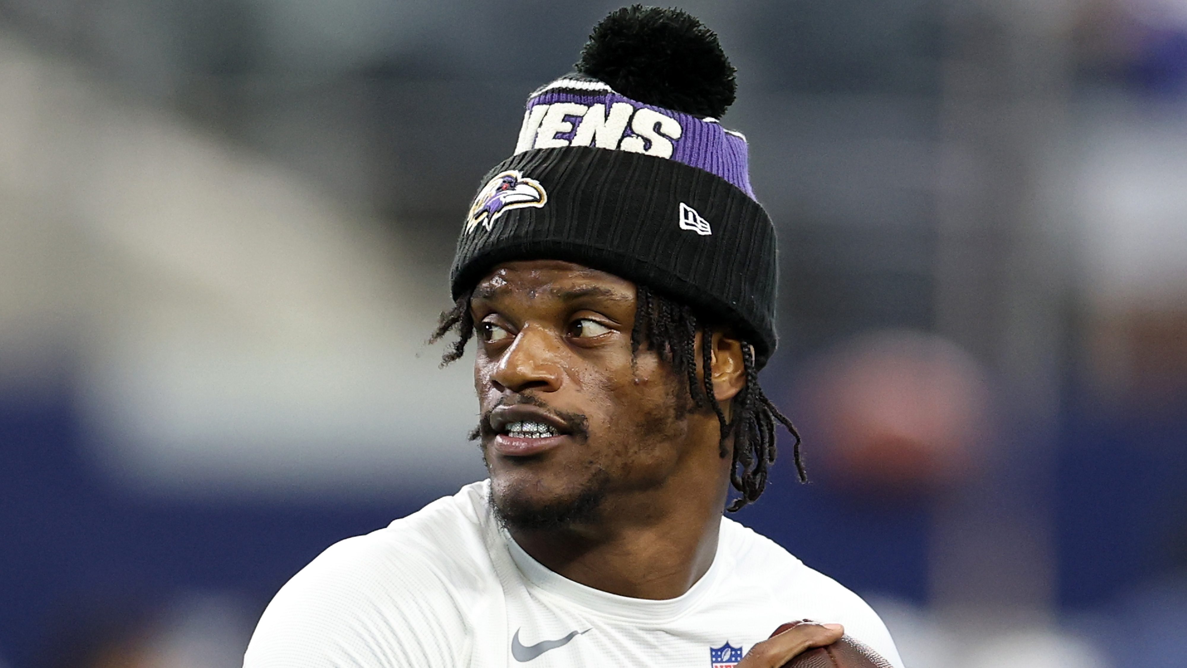 El mariscal de campo de los Ravens, Lamar Jackson, encabeza la lista de ...