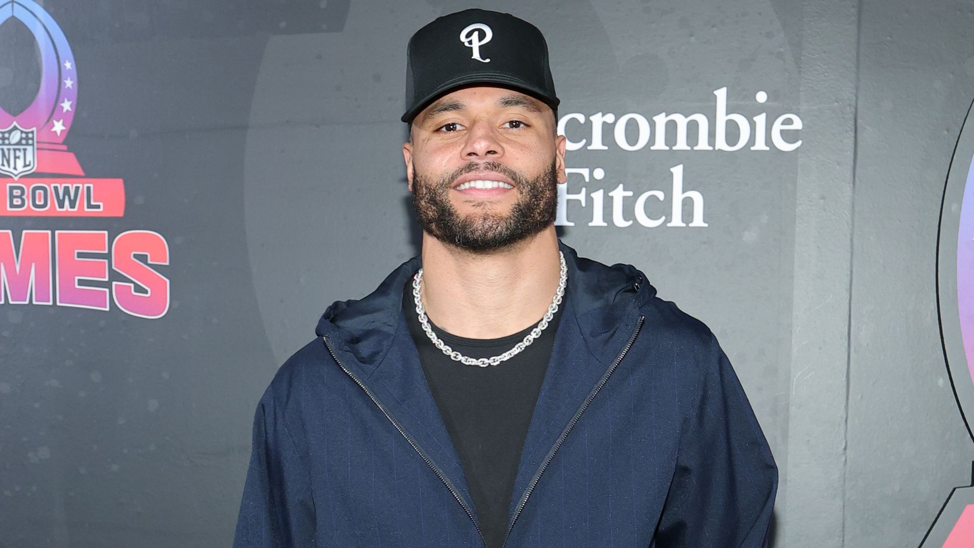 Dak Prescott visto con la dama de honor de su ex, Caitlin Rance ...