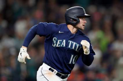 El ex prospecto estrella de los Seattle Mariners firma con un rival de ...