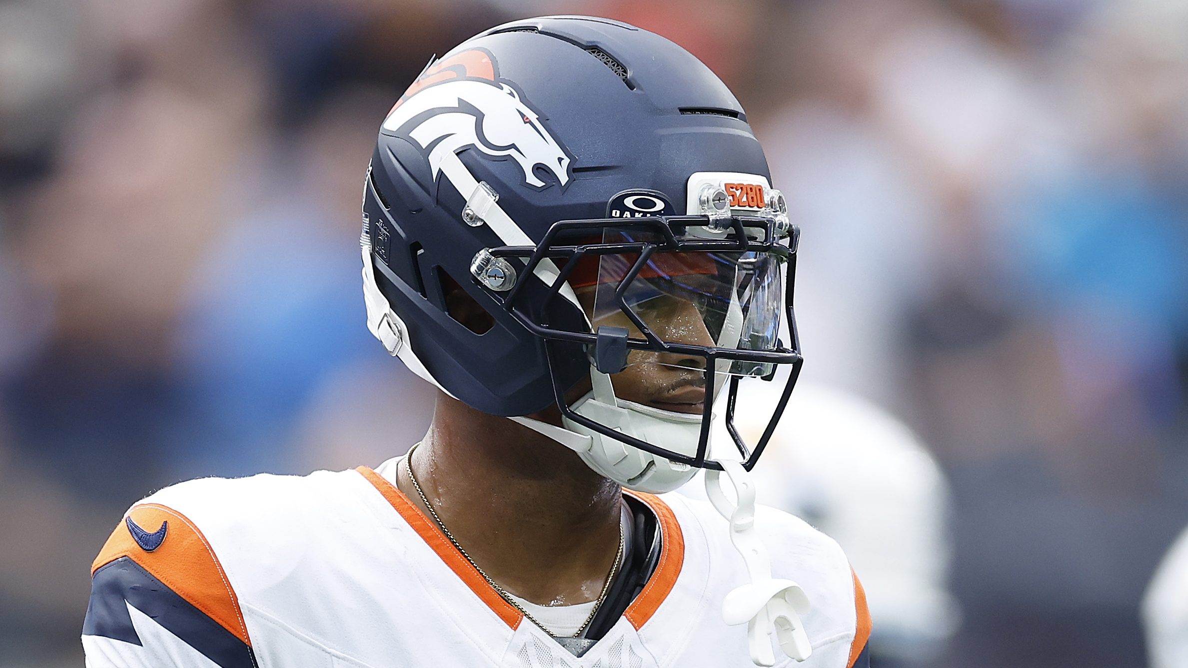 Los Broncos premian a Pat Surtain II tras otra gran temporada.