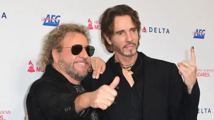 Rick Springfield y Sammy Hagar rememoran 50 años de amistad.